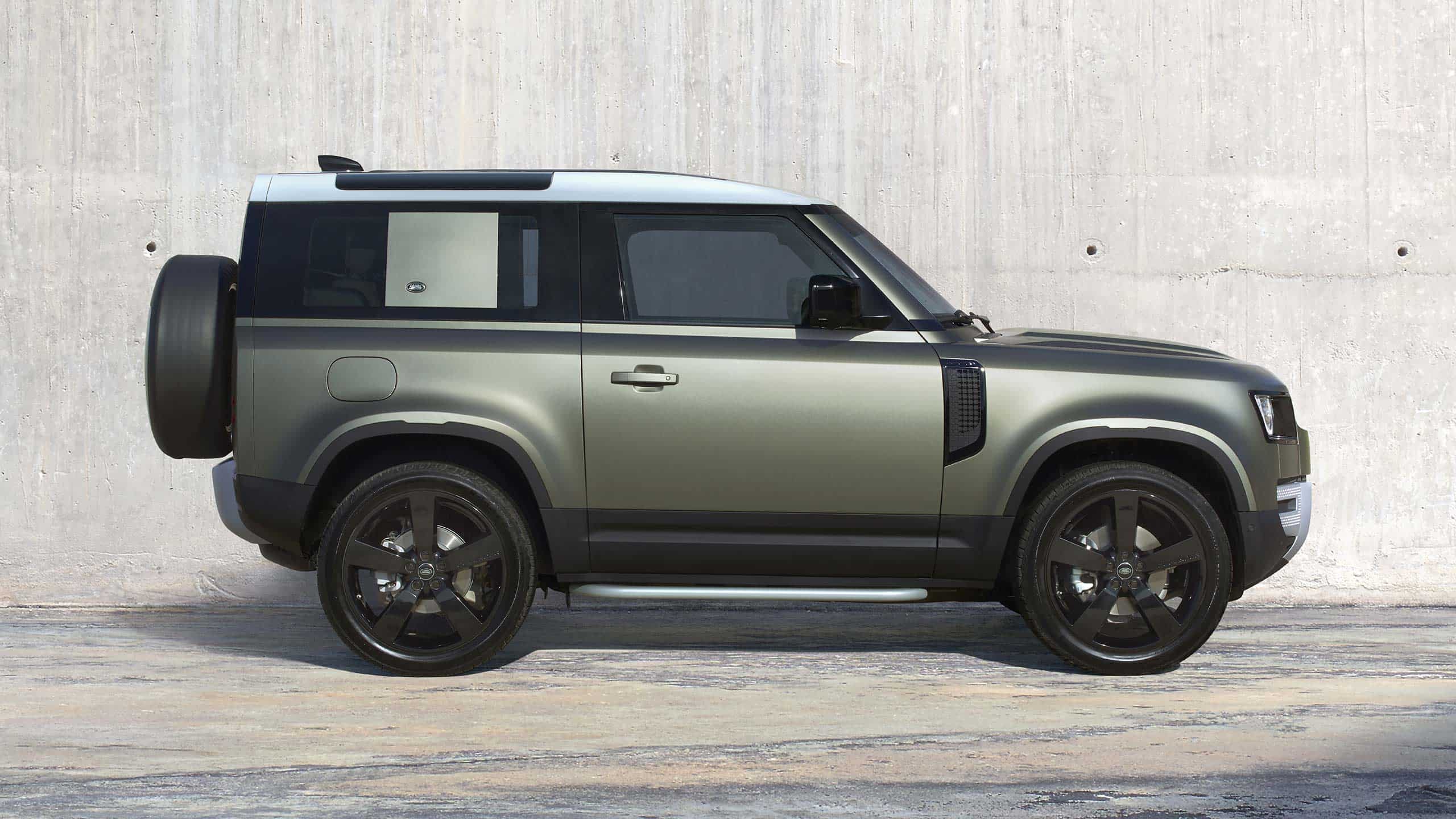 Defender 2023 Personalisation | Accessory Packs | Defender