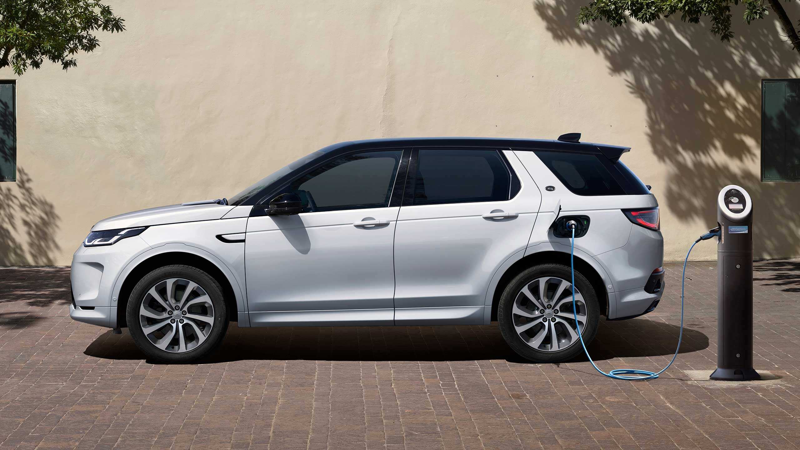 Discovery Sport | Best versatile compact SUV | Land Rover