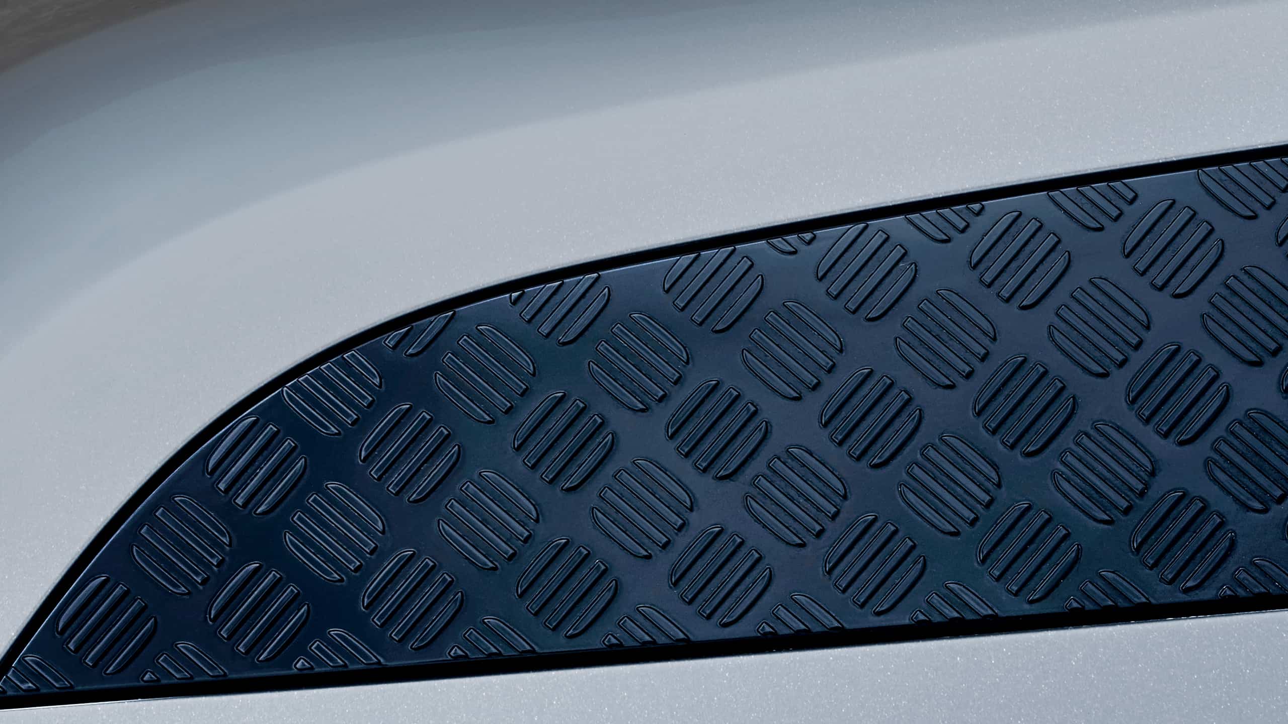 Defender | Unstoppable 4x4 Vehicles | Embrace the Impossible