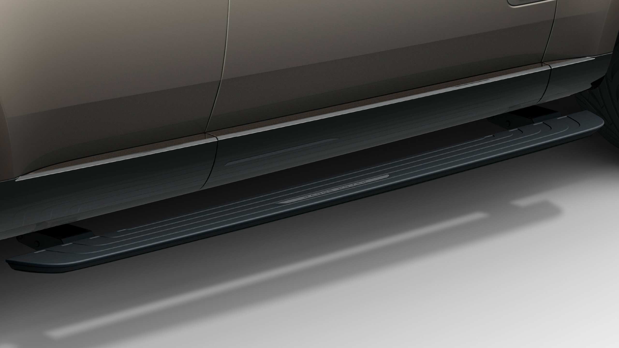 Range Rover, Discovery & Defender Side Steps | Land Rover UK