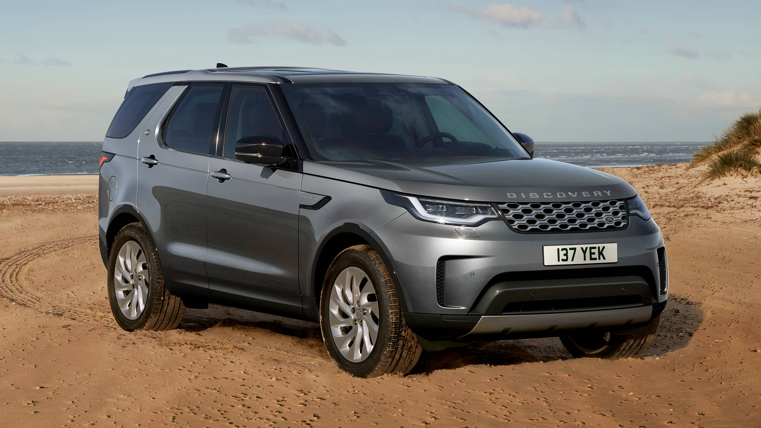 Discovery 2024 | Versatile, 7 seat Family SUV | Discovery