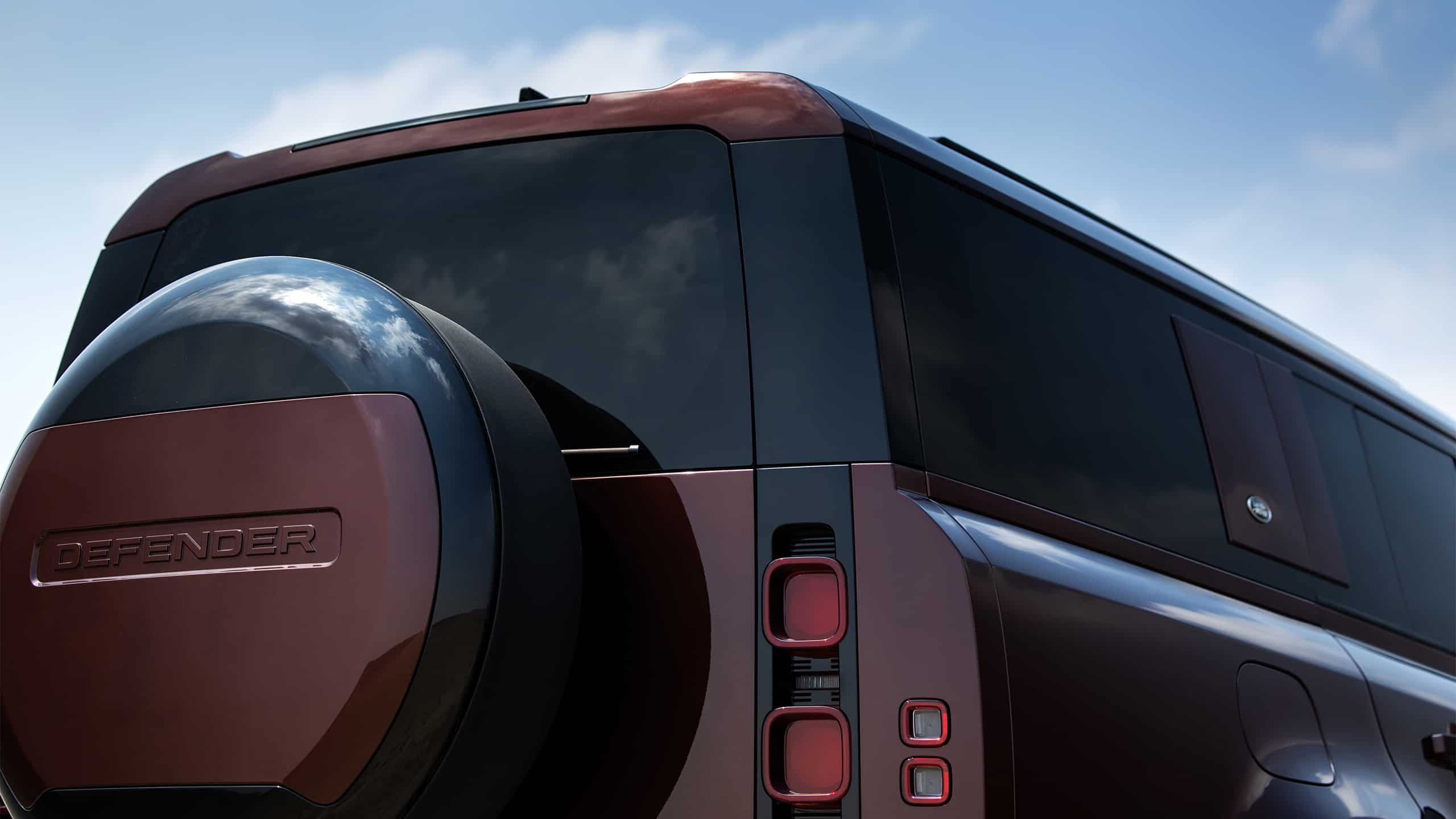 Explore Defender 130 2023 | Defender