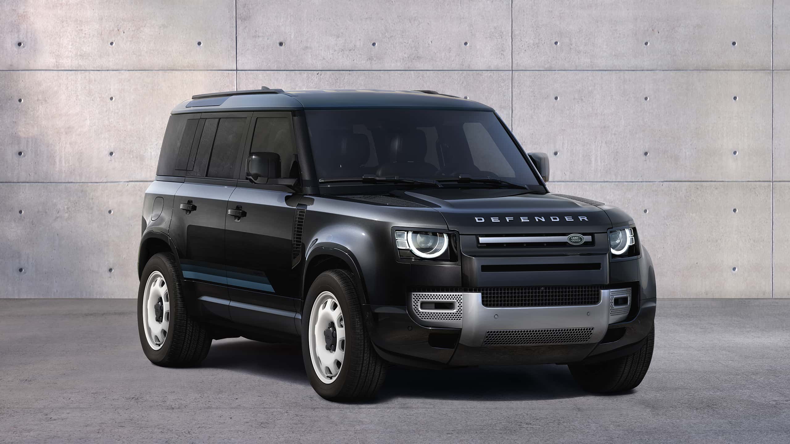 Defender | Unstoppable 4x4 Vehicles | Embrace the Impossible