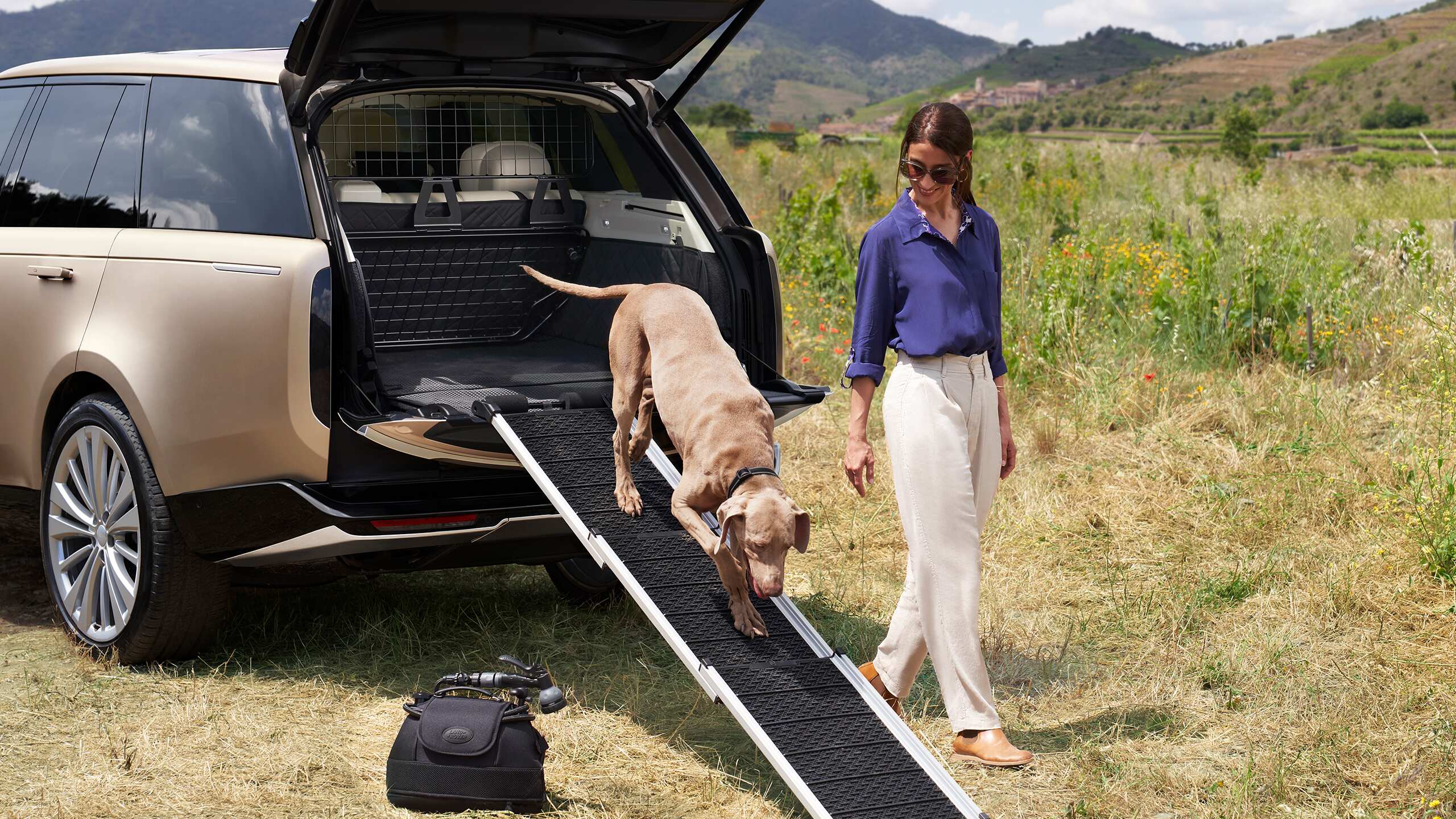 Build and Order your new Land Rover Online