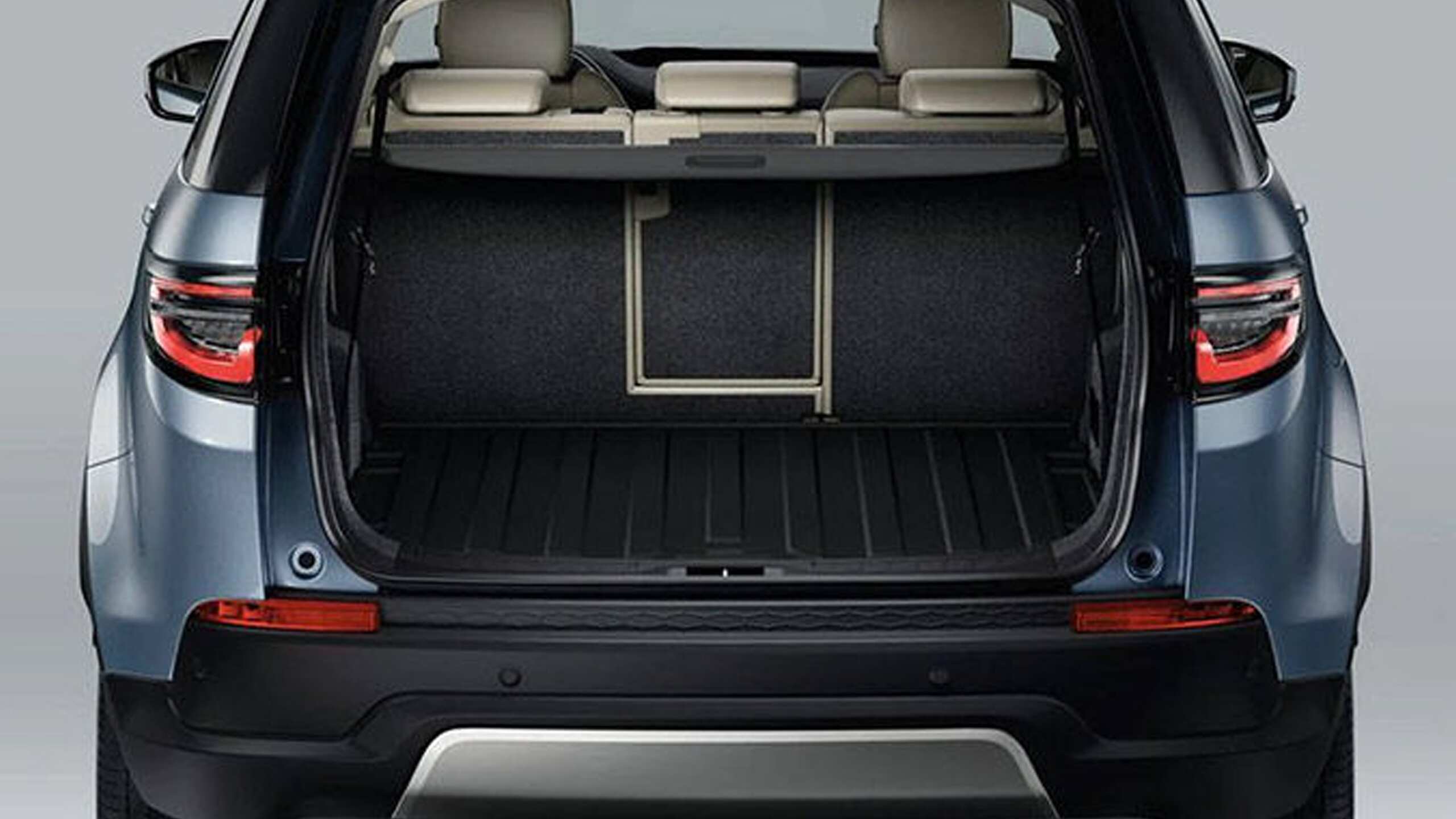 Pet Accessories - Ownership - Land Rover UK